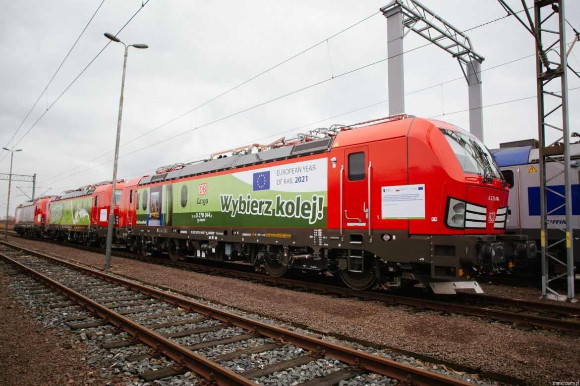 DB Cargo Polska odebrał 4 wielosystemowe lokomotywy Vectron [ZDJĘCIA ...