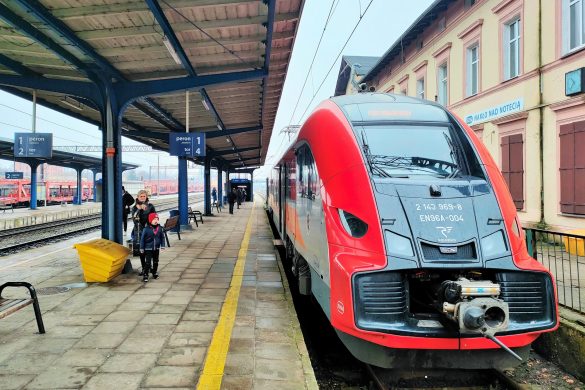 PKP Intercity już sprzedaje bilety do Rijeki i Kopru - Portal Kolejowy ...