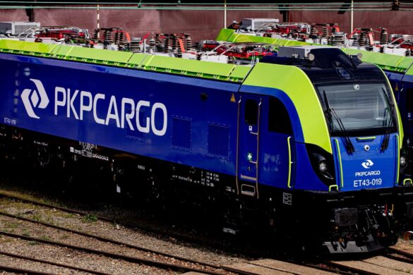Dłuższa przedsprzedaż w PKP Intercity - Portal Kolejowy NaKolei.pl