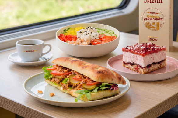 Grupowe podróże w PKP Intercity będą prostsze. Wyższa zniżka na podróże ...
