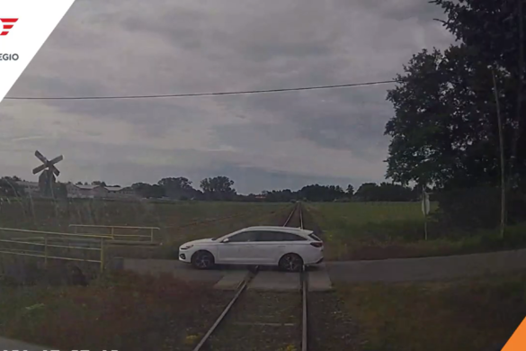 PKP Intercity kupi nowy tabor za środki pozyskane z EBI - Portal ...